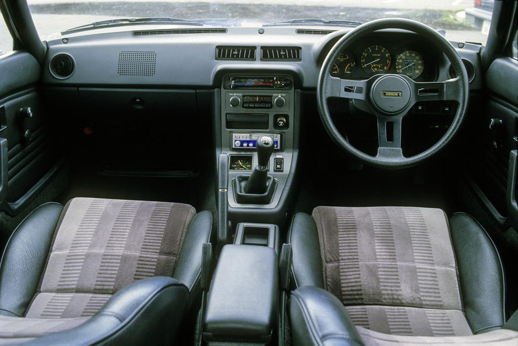 Mazda Savanna RX-7 рестайлинг 1980, 1981, 1982, 1983, 1984, купе, 1 поколение, SA22C технические ...