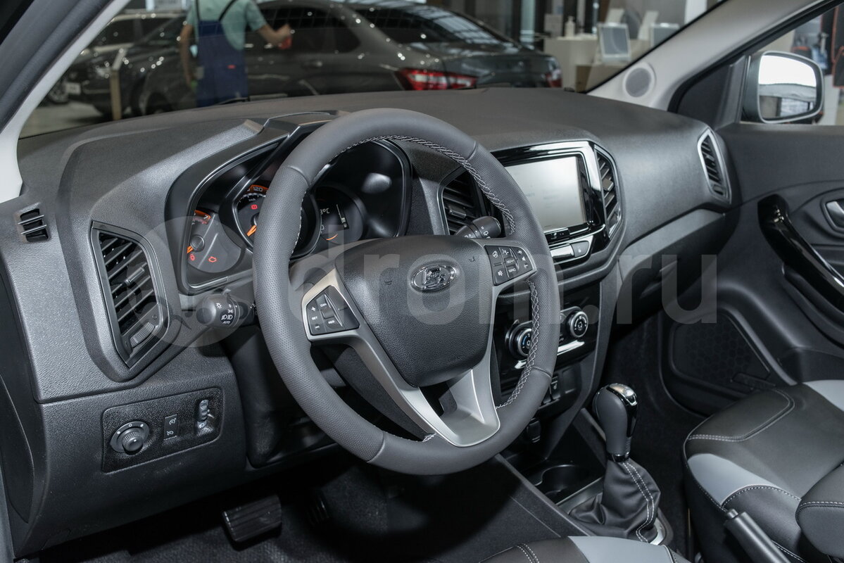 Лада Х-рей Кросс 1.6 CVT Instinct (04.2020 - 04.2021) - технические ...