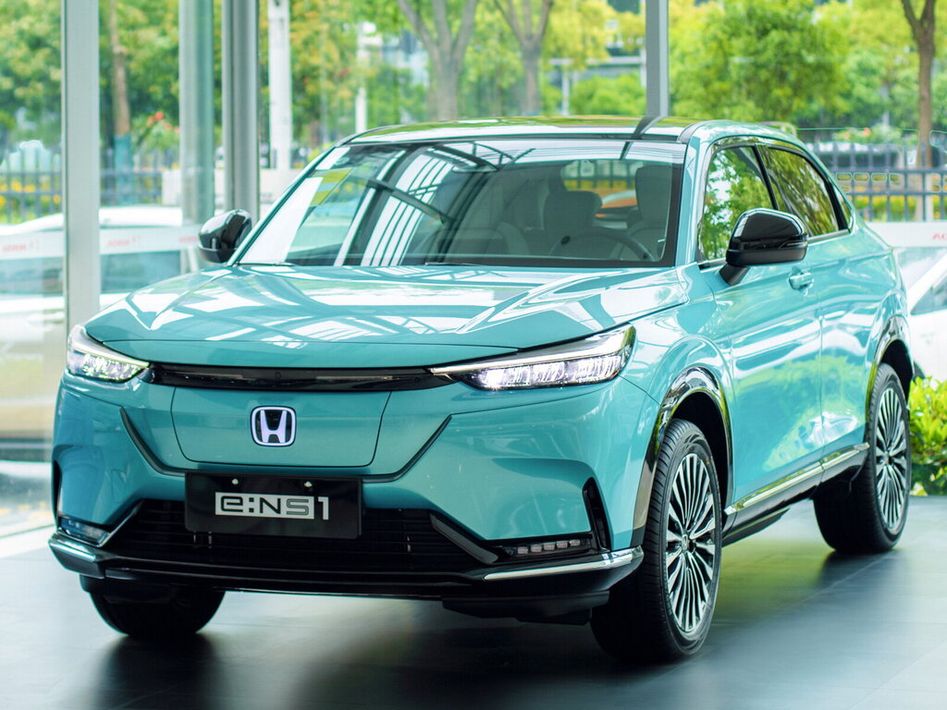 Хонда е:НС1 технические характеристики. Honda e:NS1 комплектации и цены фото