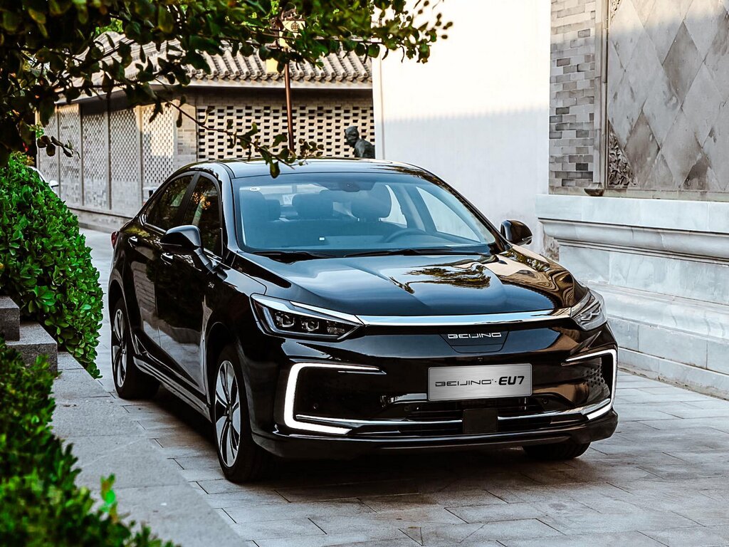 BAIC EU7 2019, 2020, 2021, 2022, 2023, седан, 1 поколение технические характеристики и комплектации