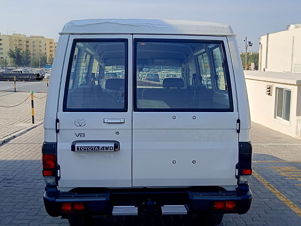 Toyota Land Cruiser 4-й рестайлинг 2023, 2024, 2025, джип/suv 3 дв., 8 поколение, J70 ...