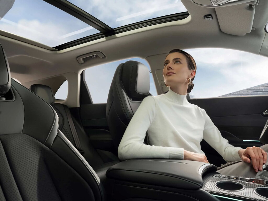 Hongqi HS3 2023, 2024, 2025, джип/suv 5 дв., 1 поколение технические характеристики и комплектации