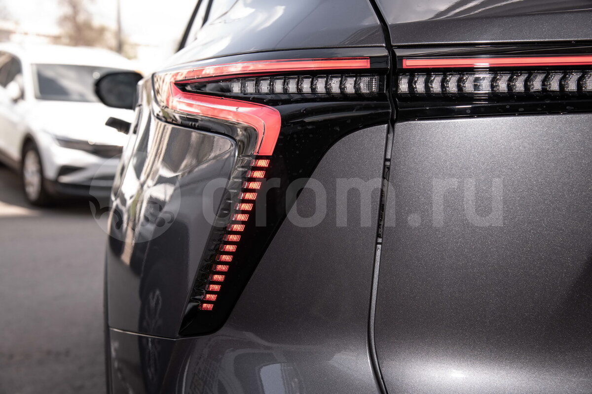 Kaiyi X7 Kunlun 2.0T DCT 2WD Luxury (01.2024 - н.в.) - технические характеристики