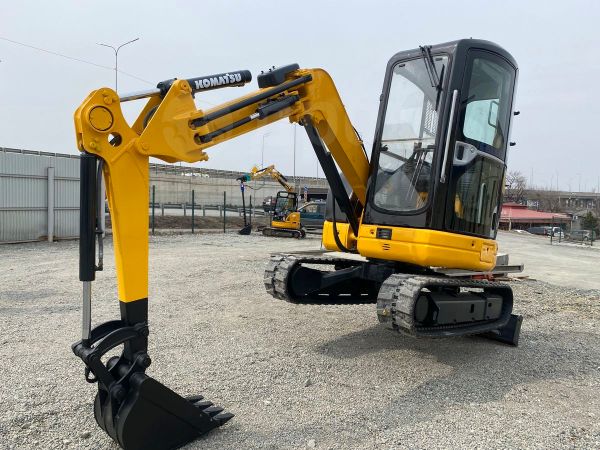 Купить Komatsu PC30UU-3 Мини-экскаватор 2017 года во Владивостоке: цена 1 880 000 руб. - Экскаваторы