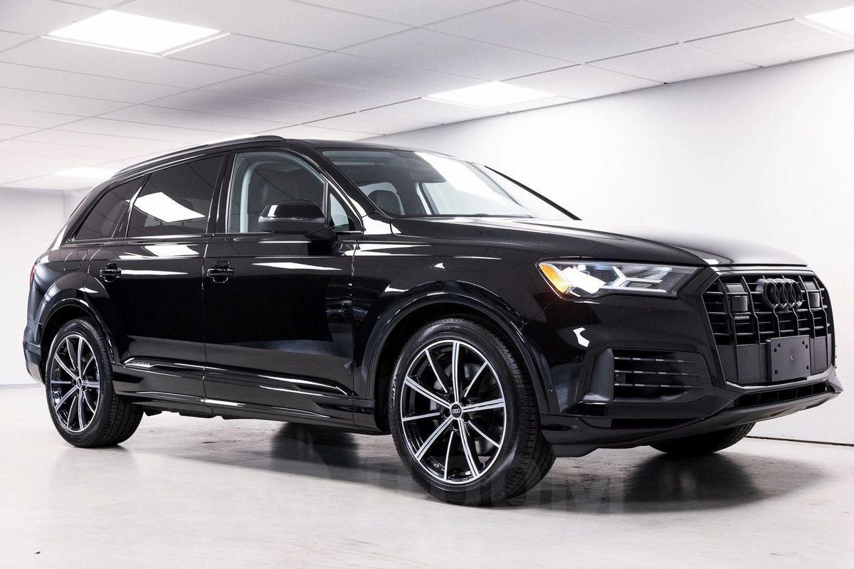 Audi Q7 2022 Black