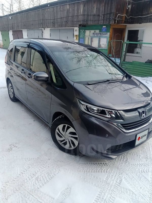 Honda Freed+ 2018 год в Братске, Автоматическое включение аварийной ...