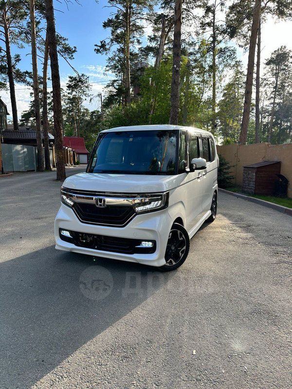 Honda N-BOX 2018 год в Барнауле, максималка есть вс, 0.7 литра, с пробегом 104тысяч км, 660 G L ...